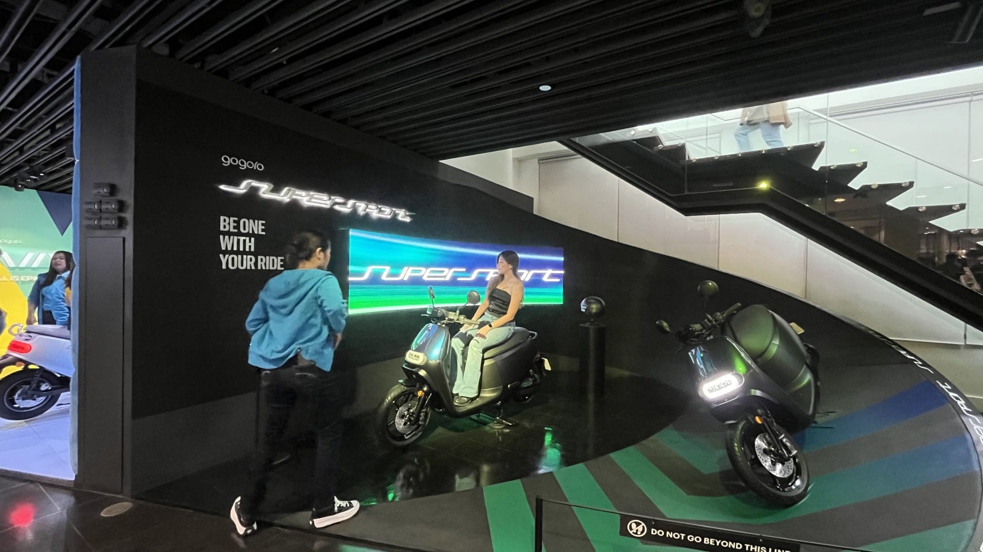 Gogoro opens its first “Experience Center” in the PH - Philstar Tech