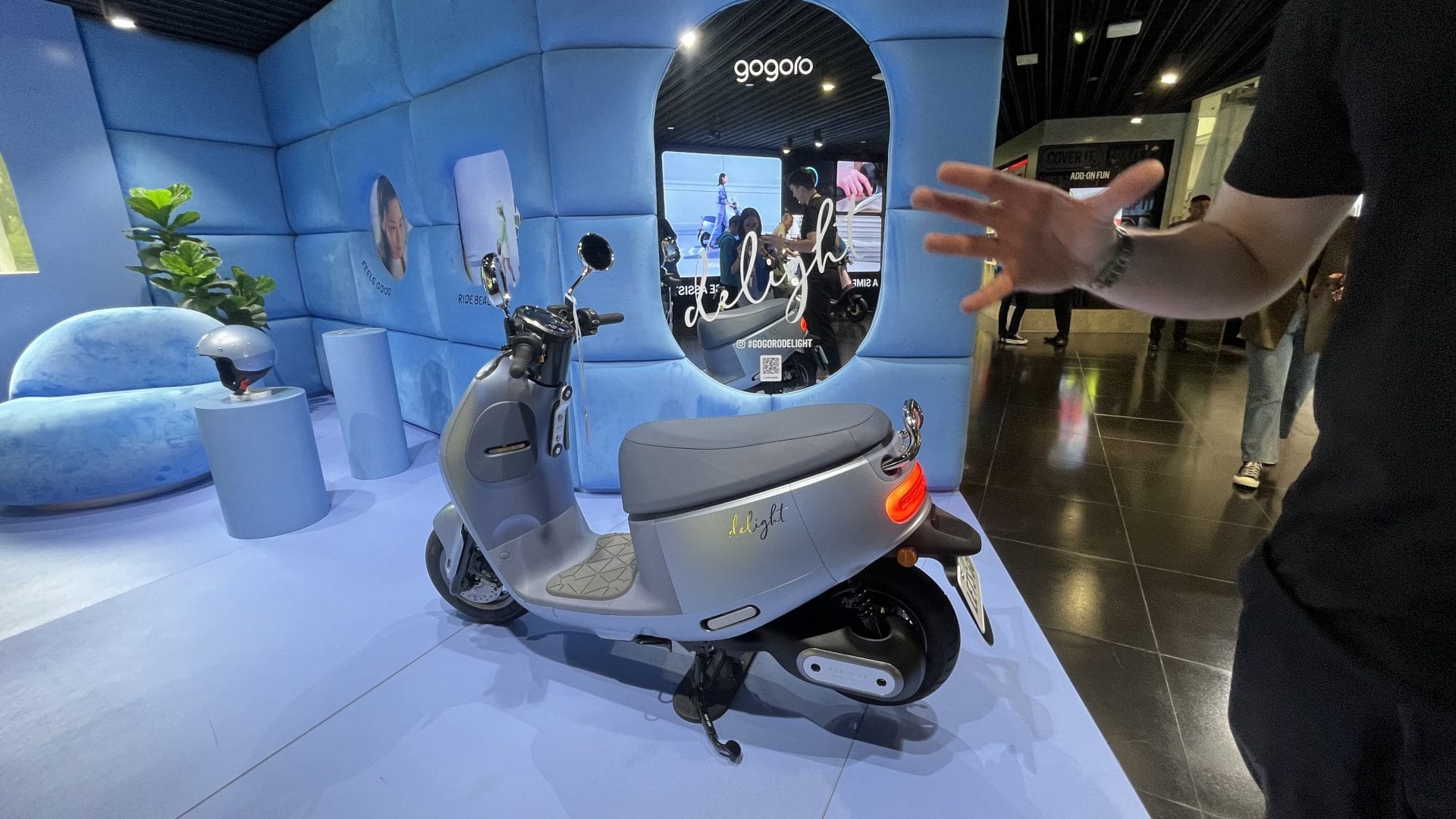 Gogoro opens its first “Experience Center” in the PH - Philstar Tech